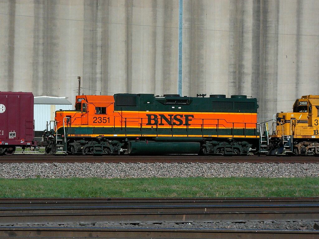 BNSF 2351